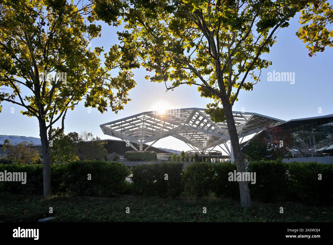 The impressive new headquarters and campus of Nvidia Corp. in Silicon ...
