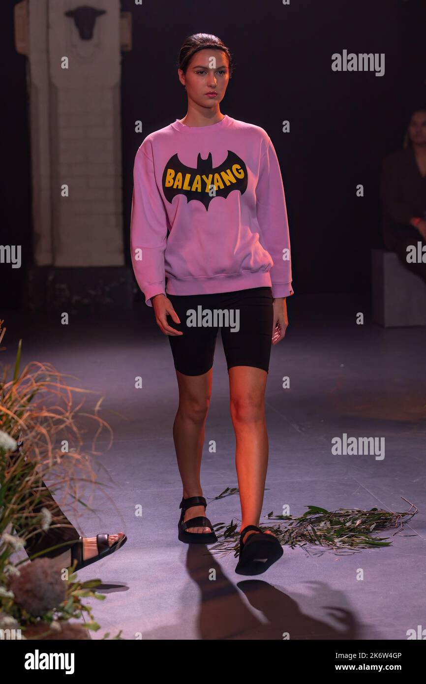 Melbourne, Australia. 15th Oct, 2022. A model dressed in a design by ...