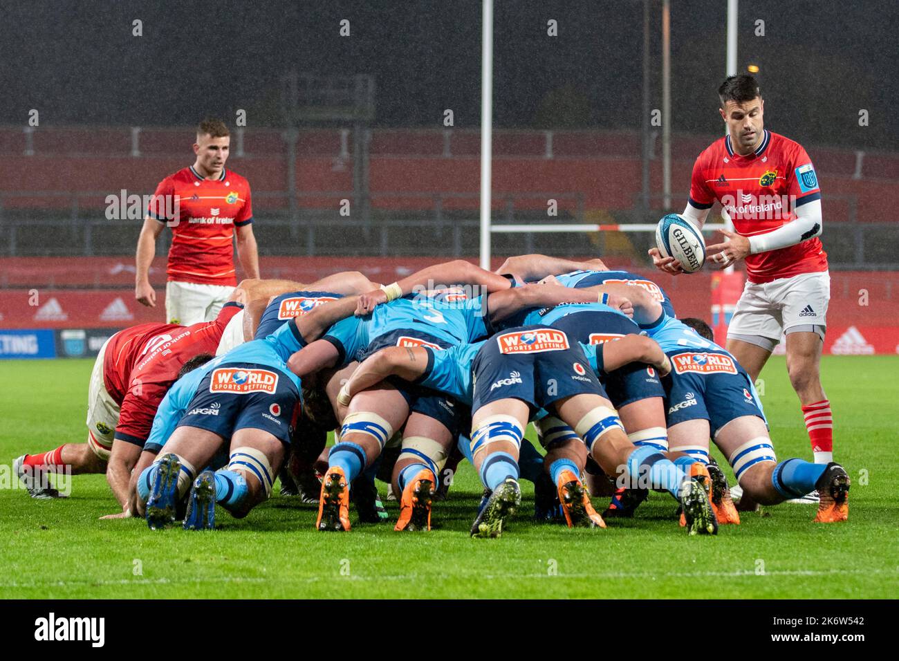 Thomond park stadium 2022 hi-res stock photography and images - Alamy