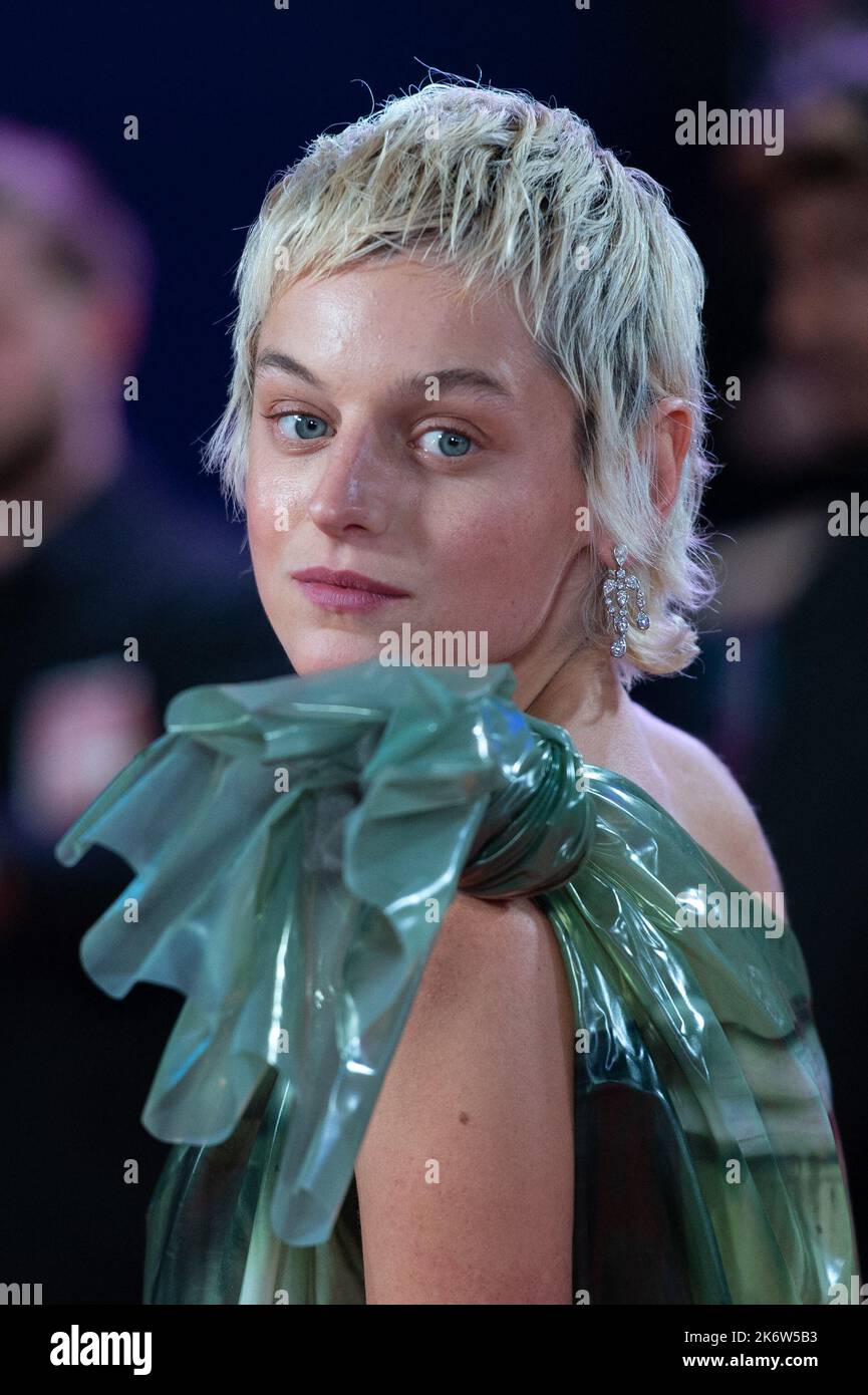 Emma corrin paris hi-res stock photography and images - Alamy
