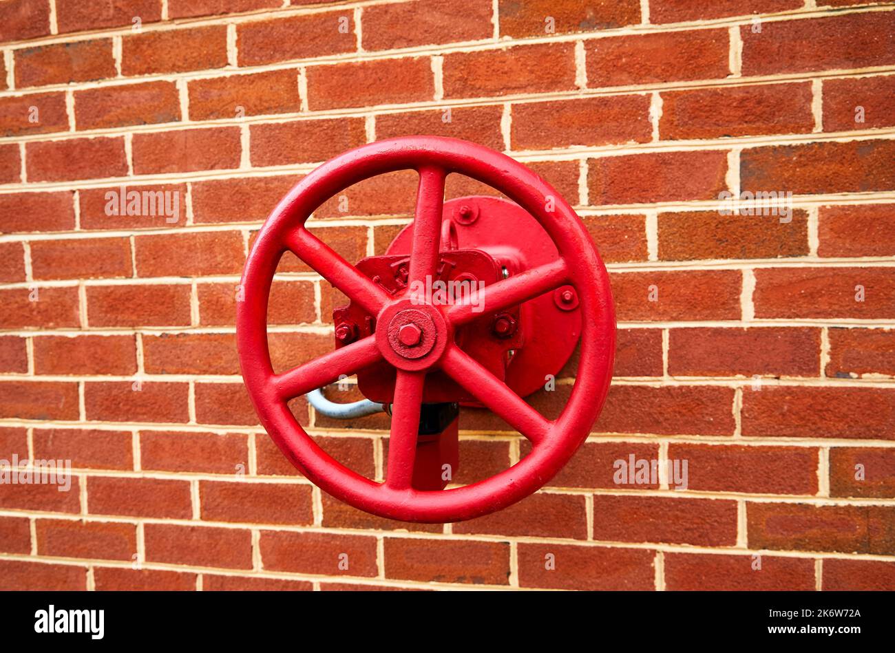 Gate valve hi-res stock photography and images - Alamy