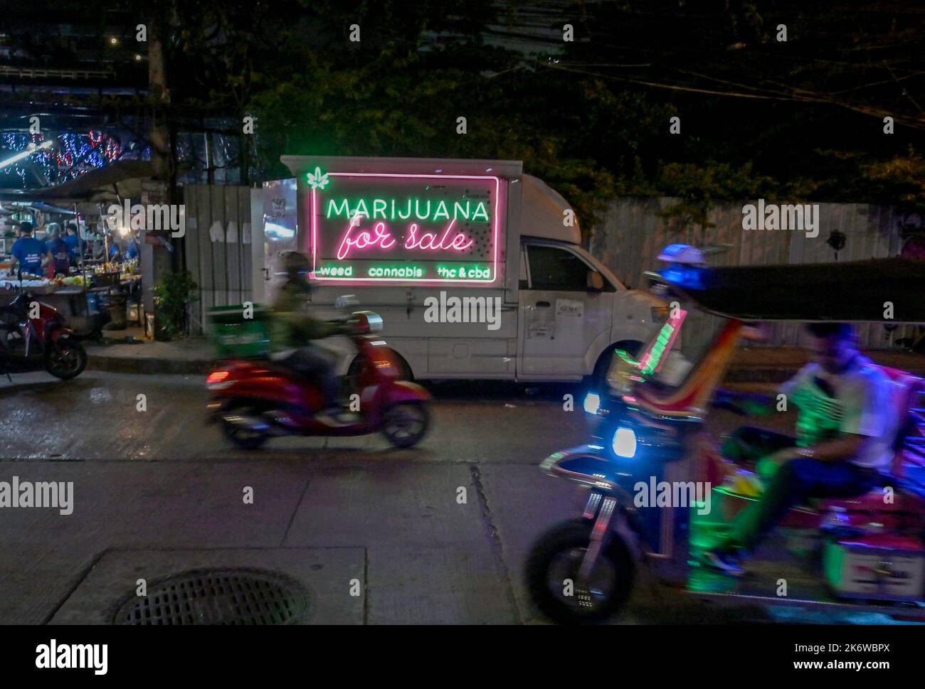 Sukhumvit soi 11 hi-res stock photography and images - Alamy