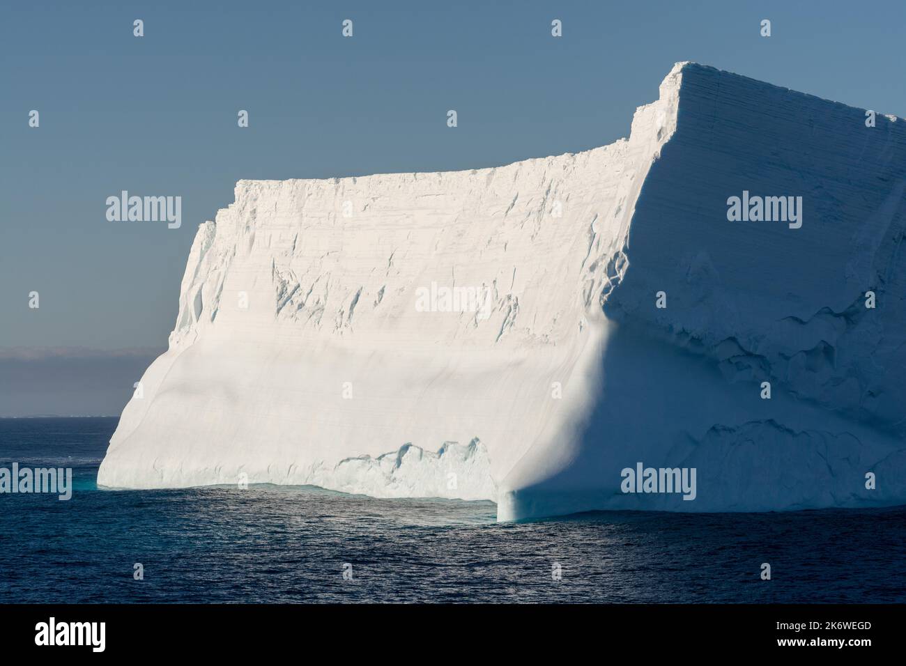 Table iceberg hi-res stock photography and images - Alamy