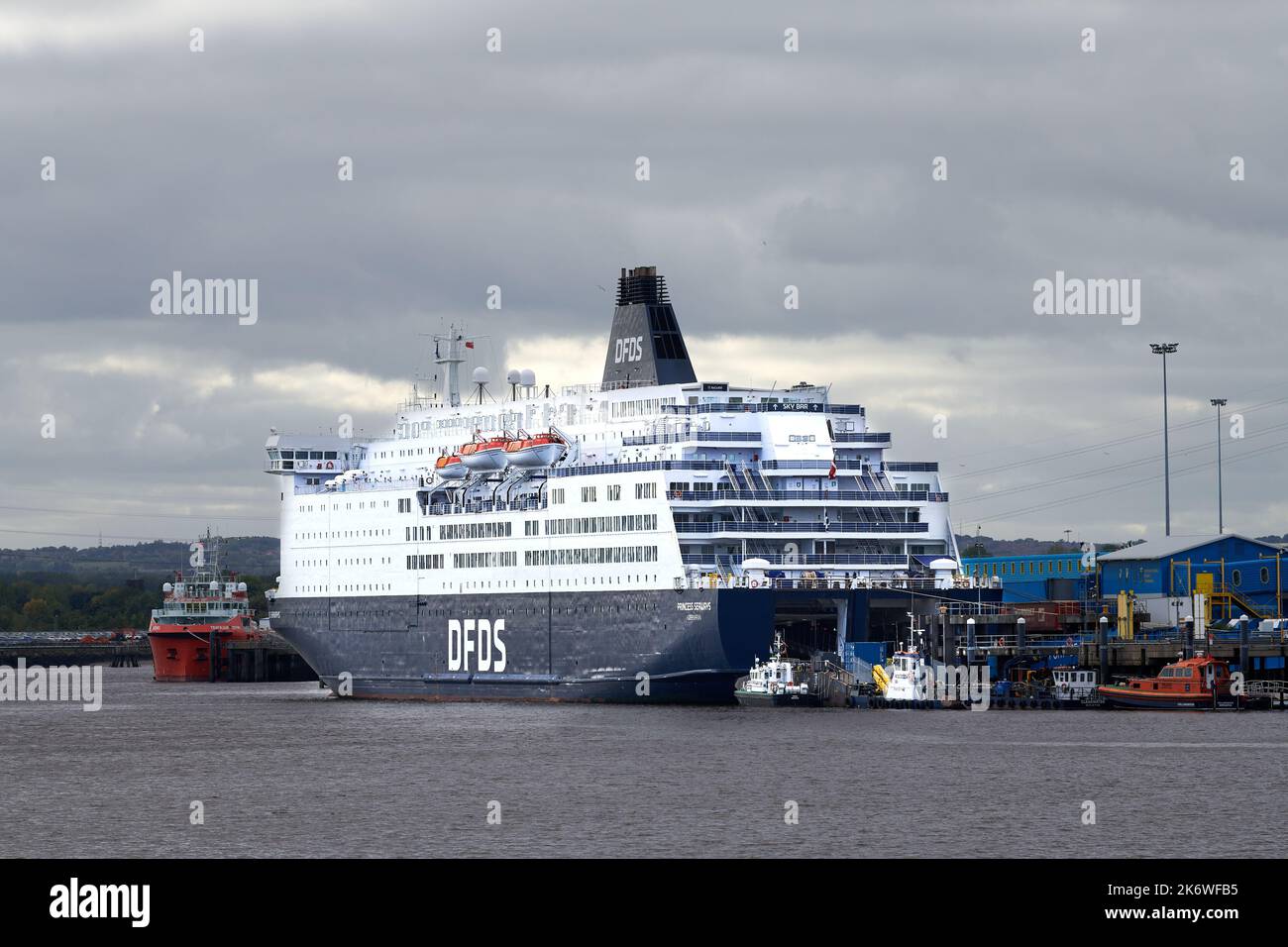 The DFDS ferry from Newcastle to Amsterdam moored at the dockside of ...