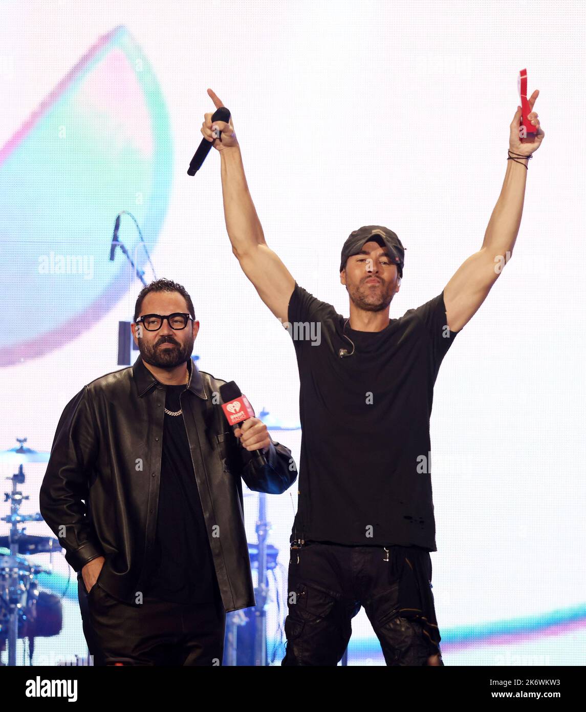 Enrique Iglesias 2022 Smile