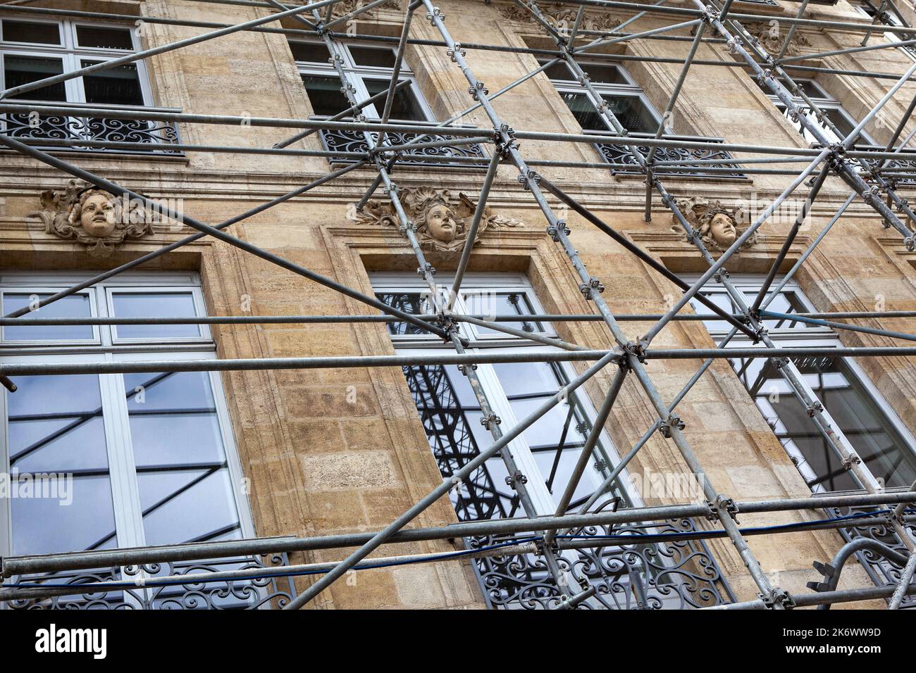 Scaffolding on a stone building Stock Photo - Alamy