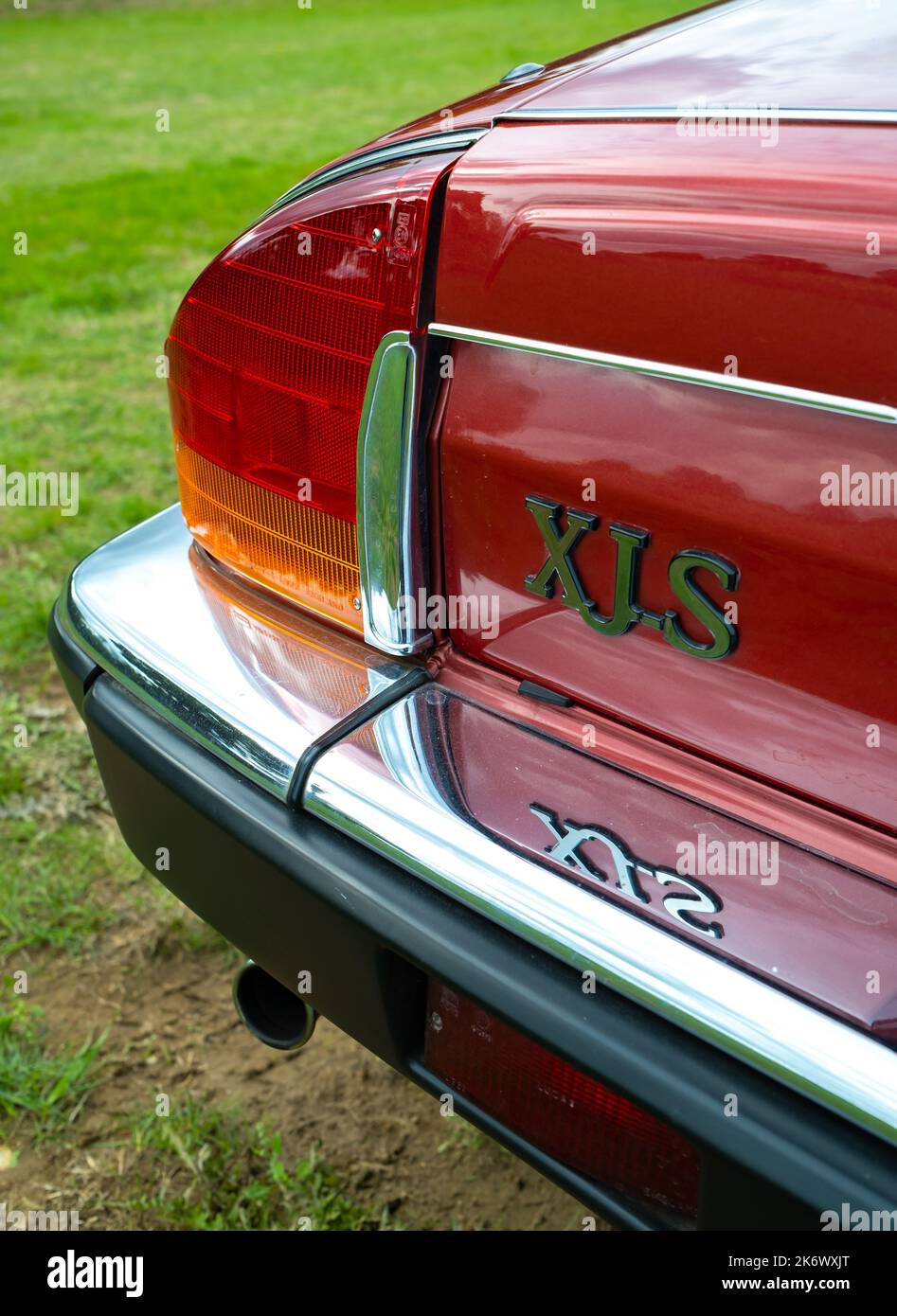 7. Rear nearside view of a vintage Jaguar XJS V12 sports car Stock ...