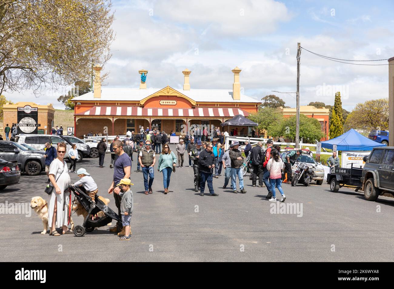 Millthorpe historical village hi-res stock photography and images - Alamy
