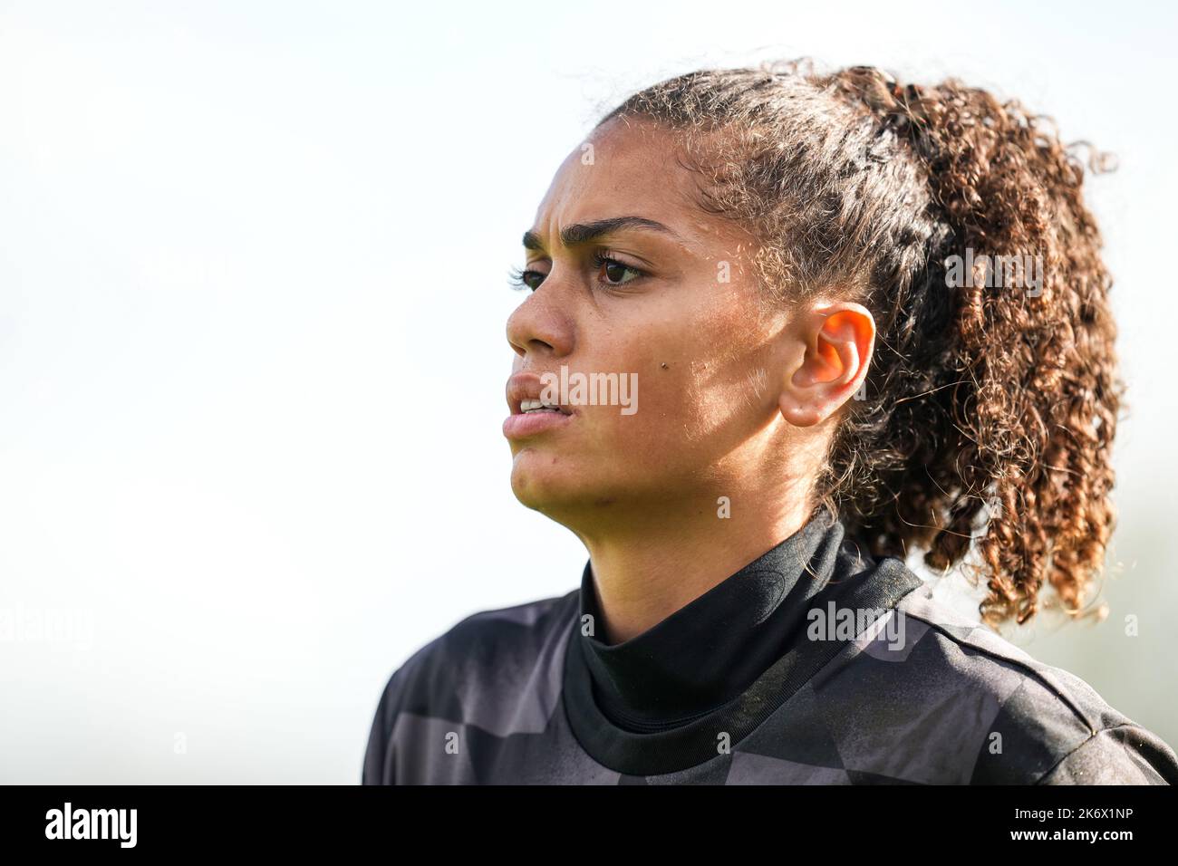 Rotterdam - Feyenoord V1 goalkeeper Jacintha Weimar during the match ...
