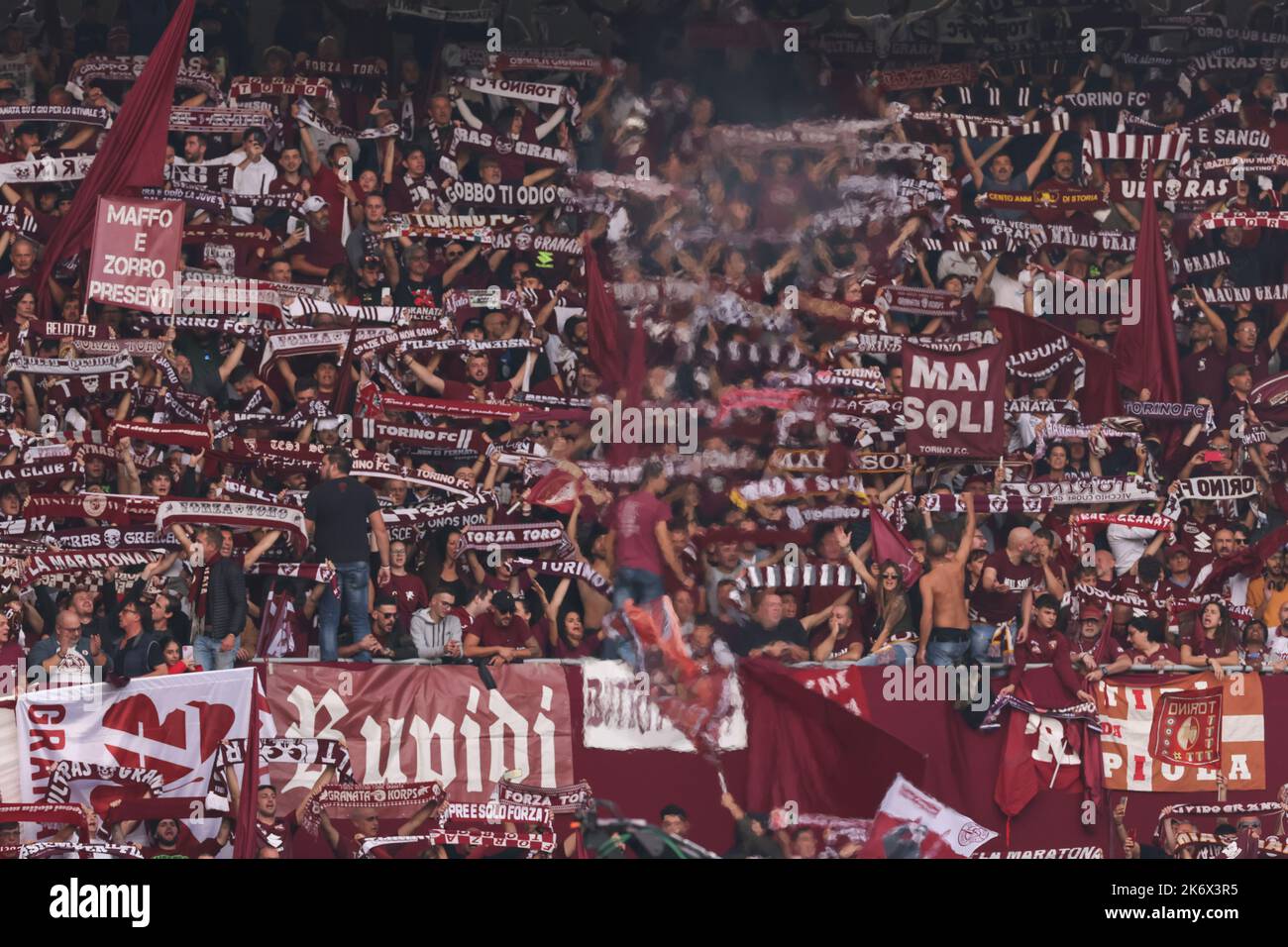 Curva grande hi-res stock photography and images - Alamy