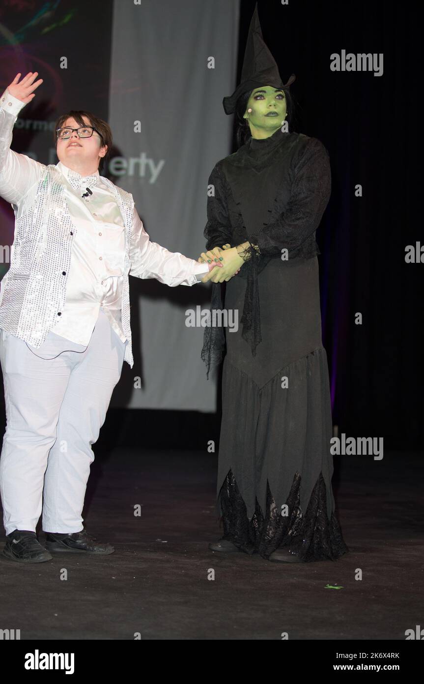 Elphaba hi-res stock photography and images - Alamy