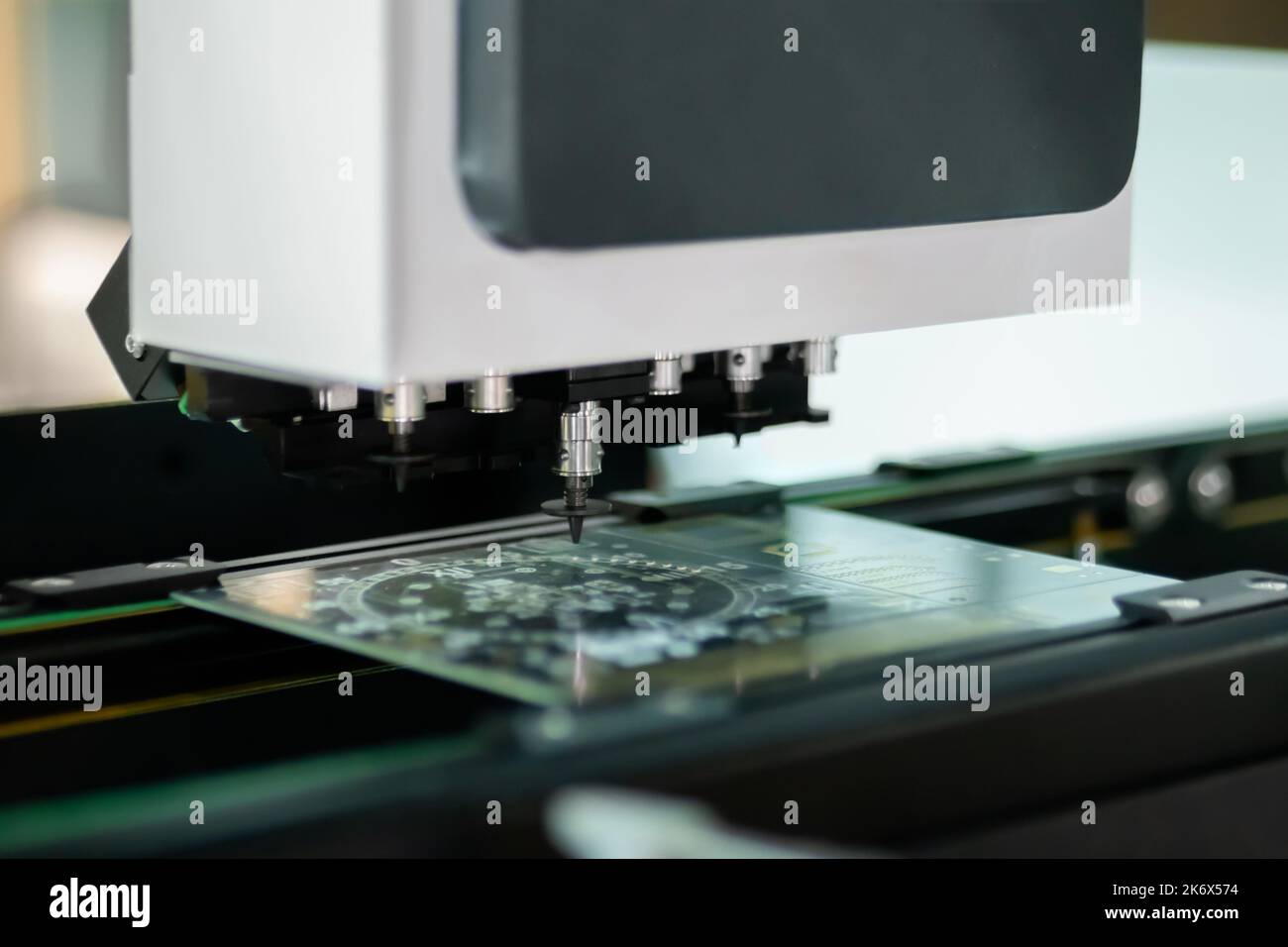 Automatic SMD pick and place machine assembling computer circuit board ...