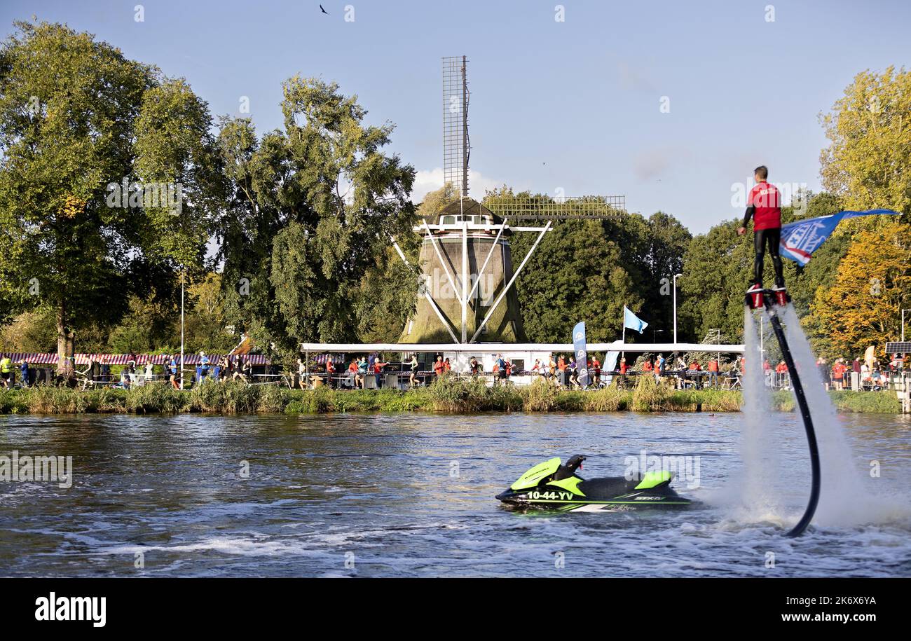 AMSTERDAM - Runners during the TCS Amsterdam Marathon. The Amsterdam ...