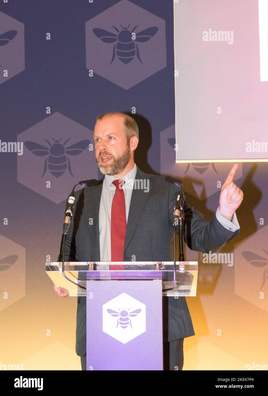 Business jonathan reynolds hi-res stock photography and images - Alamy