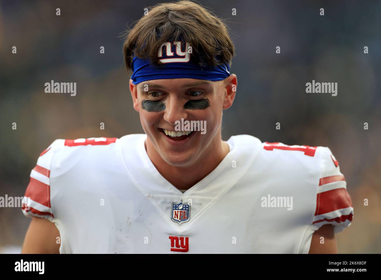 New York Giants' David Sills V during the NFL International match at ...