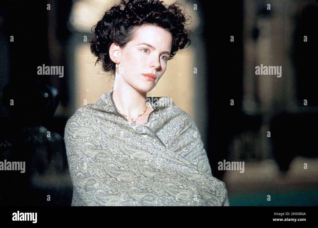 KATE BECKINSALE in THE GOLDEN BOWL (2000), directed by JAMES IVORY ...