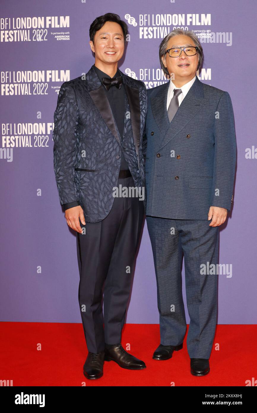 Park Hae-il and Park Chan-wook attend "Decision to Leave" film premiere ...