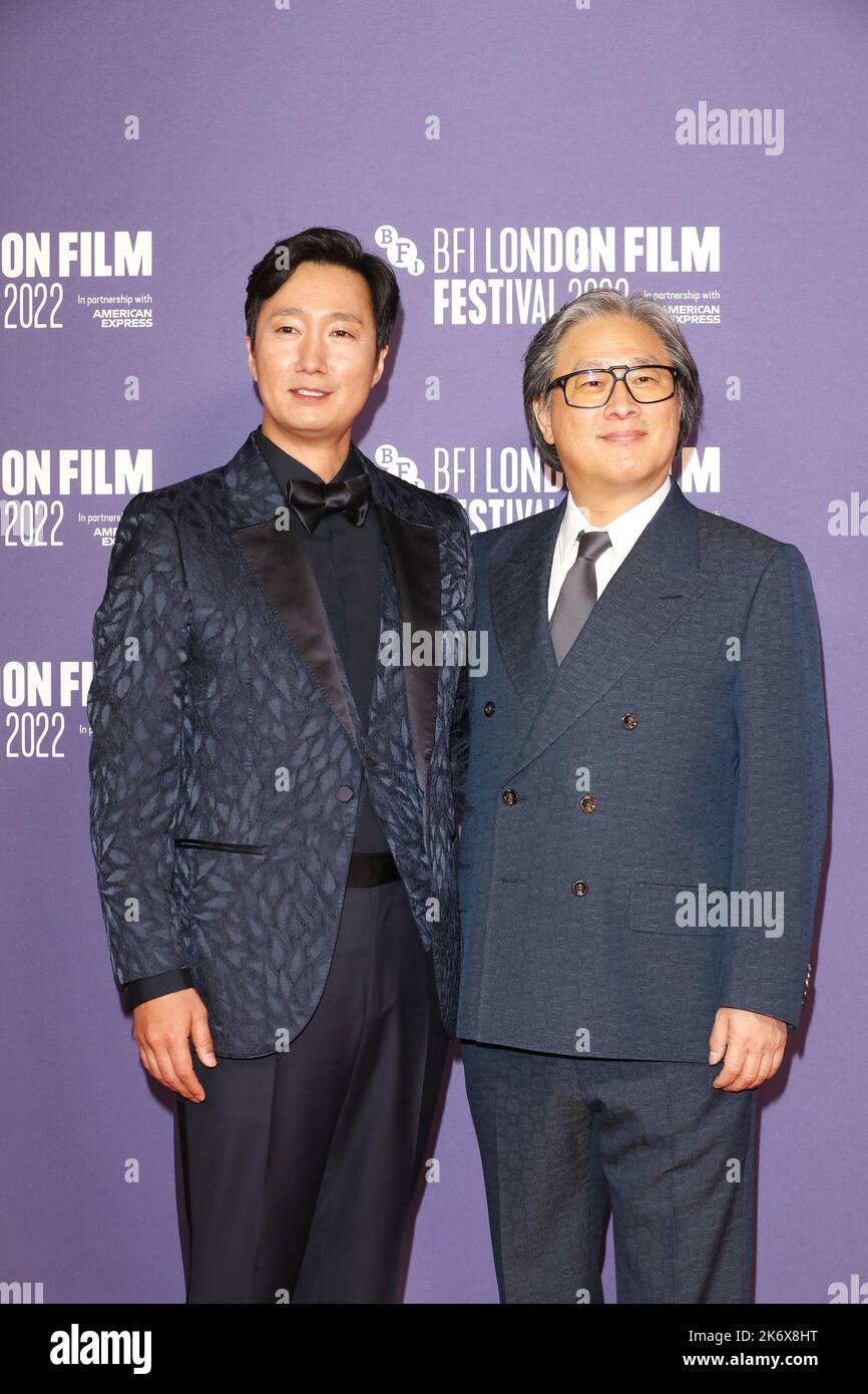 Park Hae-il and Park Chan-wook attend "Decision to Leave" film premiere ...