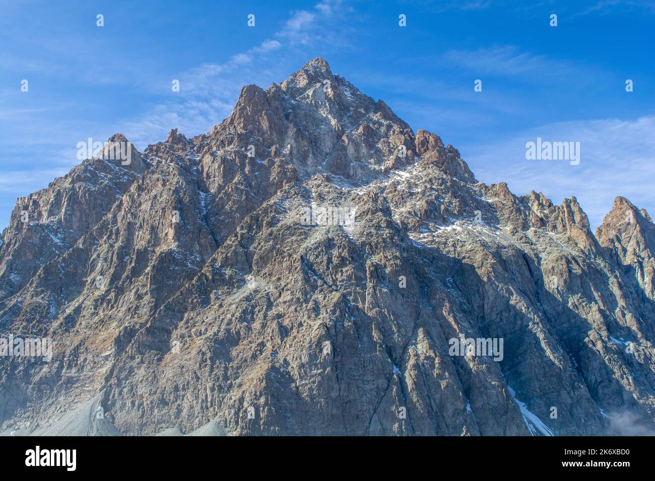 His Majesty the Monviso: the lakes, the peaks and the valleys of this ...