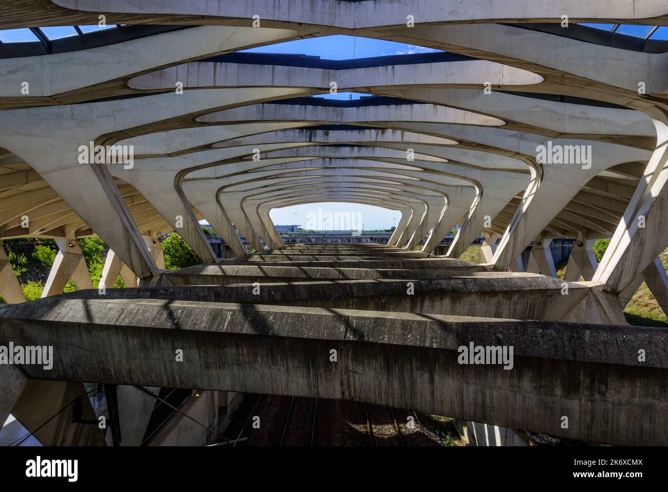 Lyon, Flughafen Saint-Exupery, Flughafenbahnhof Satolas von Architekt ...