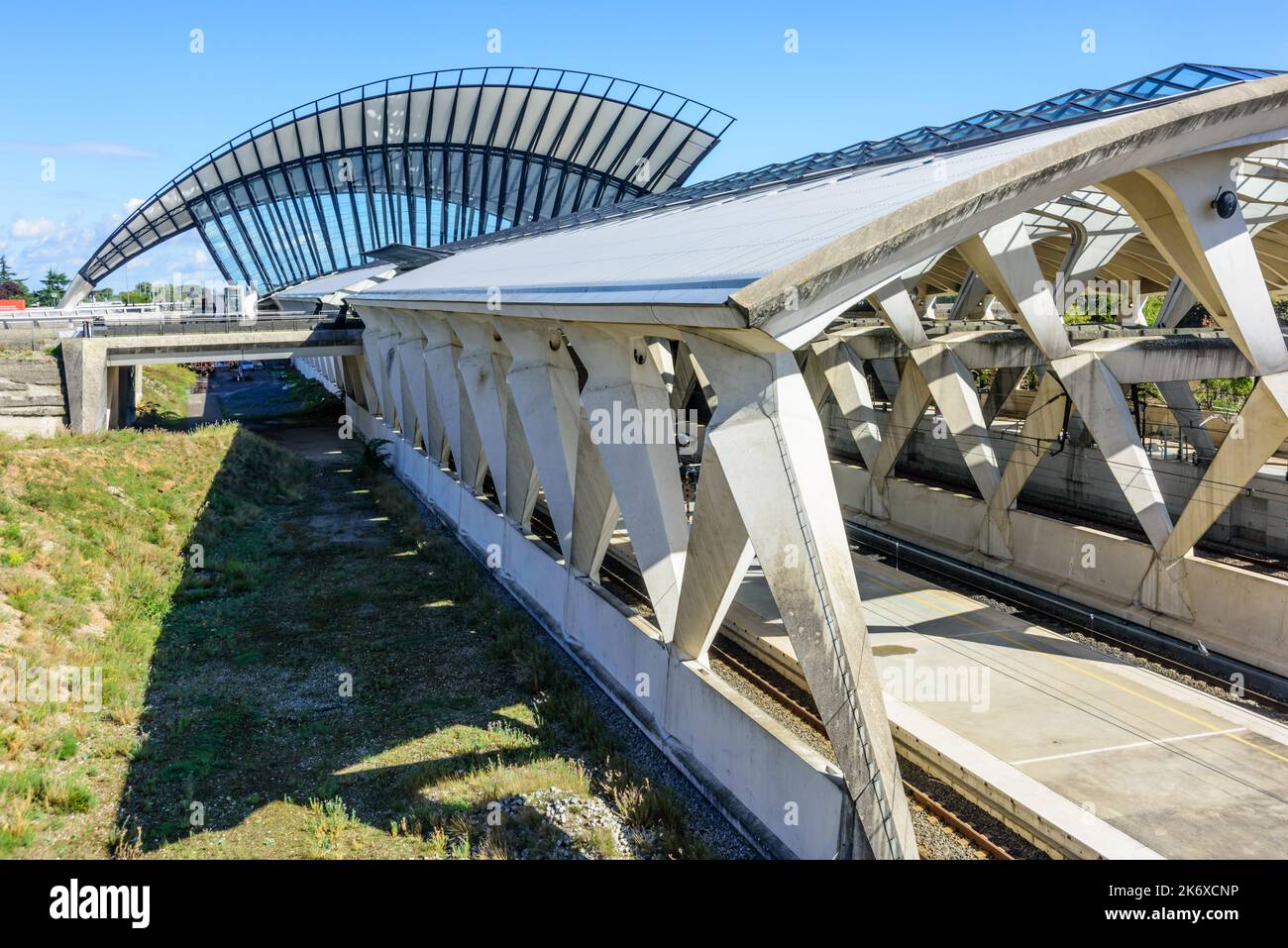 Lyon, Flughafen Saint-Exupery, Flughafenbahnhof Satolas von Architekt ...