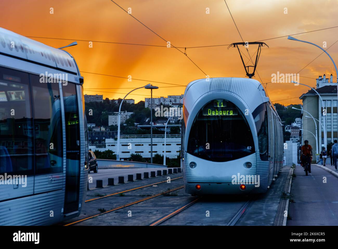 Frankreich, Lyon, moderne Straßenbahn, T1, Pont Gallieni // France ...