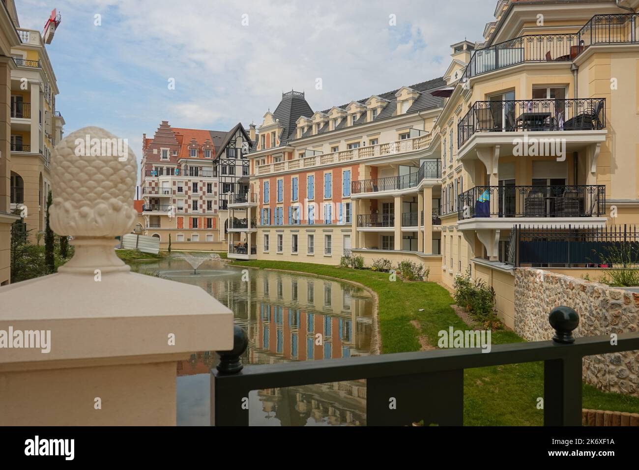 Le Plessis-Robinson, neuie traditionelle Architektur, Plessis-Capitales ...