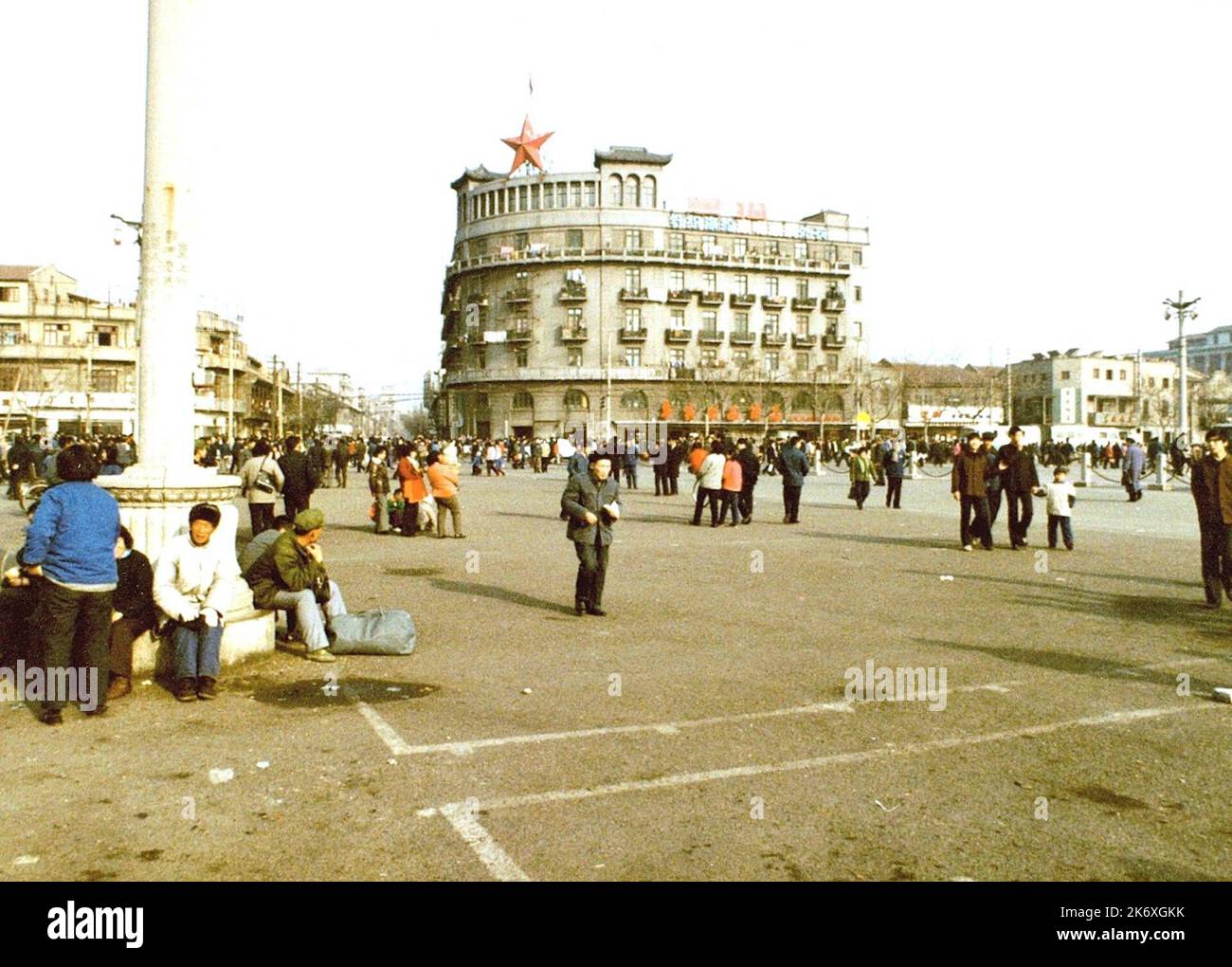 China bicycles 1980s hi-res stock photography and images - Alamy