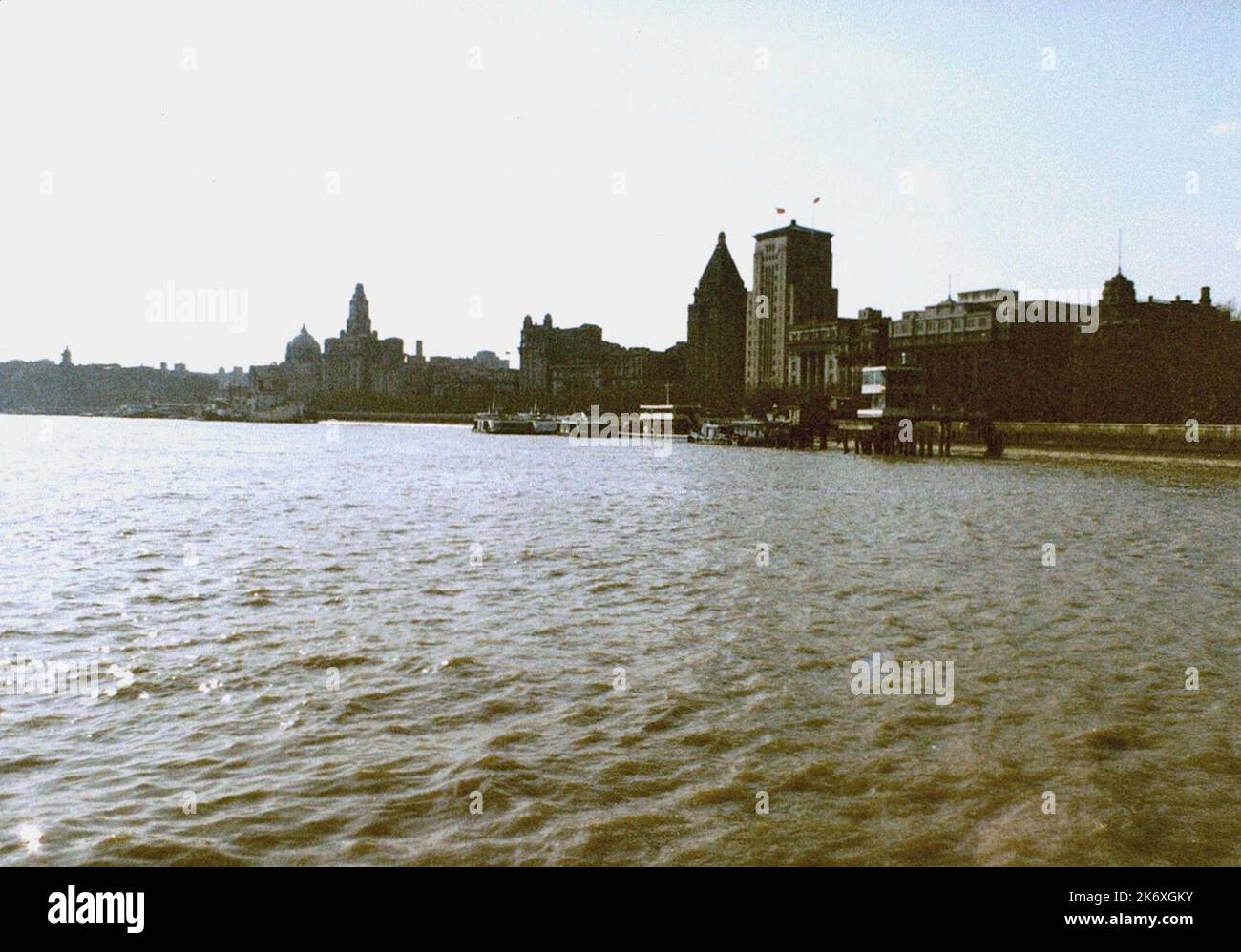 China 1980s tourist hi-res stock photography and images - Alamy