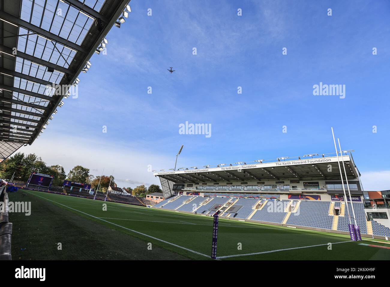 Headingley rugby league stadium view hi-res stock photography and ...