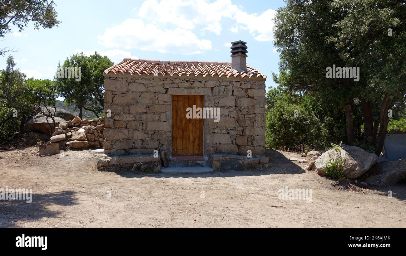 A small stazzo. A small granite house in the Sardinian countryside ...