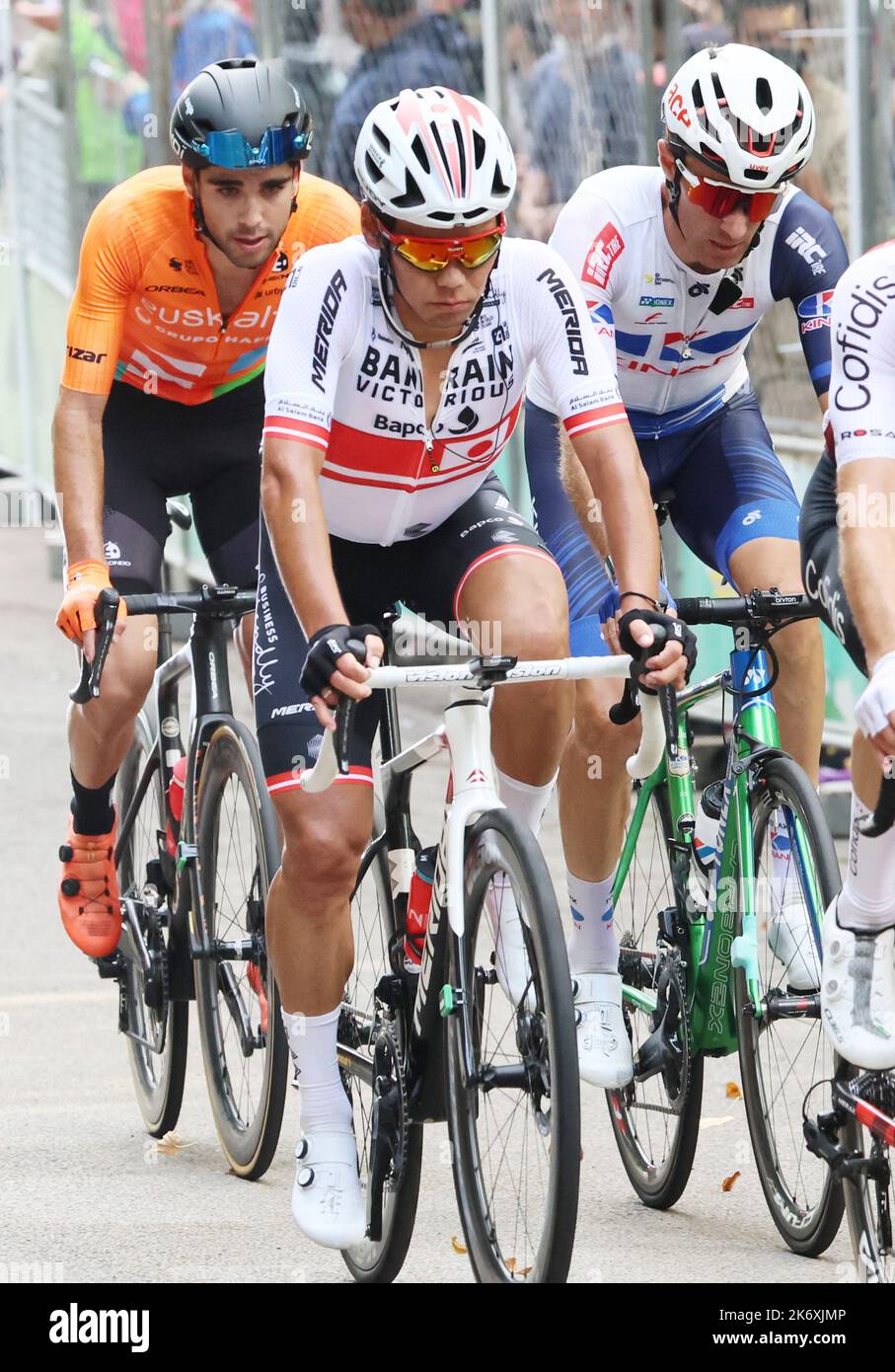 Utsunomiya, Japan. 16th Oct, 2022. Japanese cyclist Yukiya Arashiro (C ...