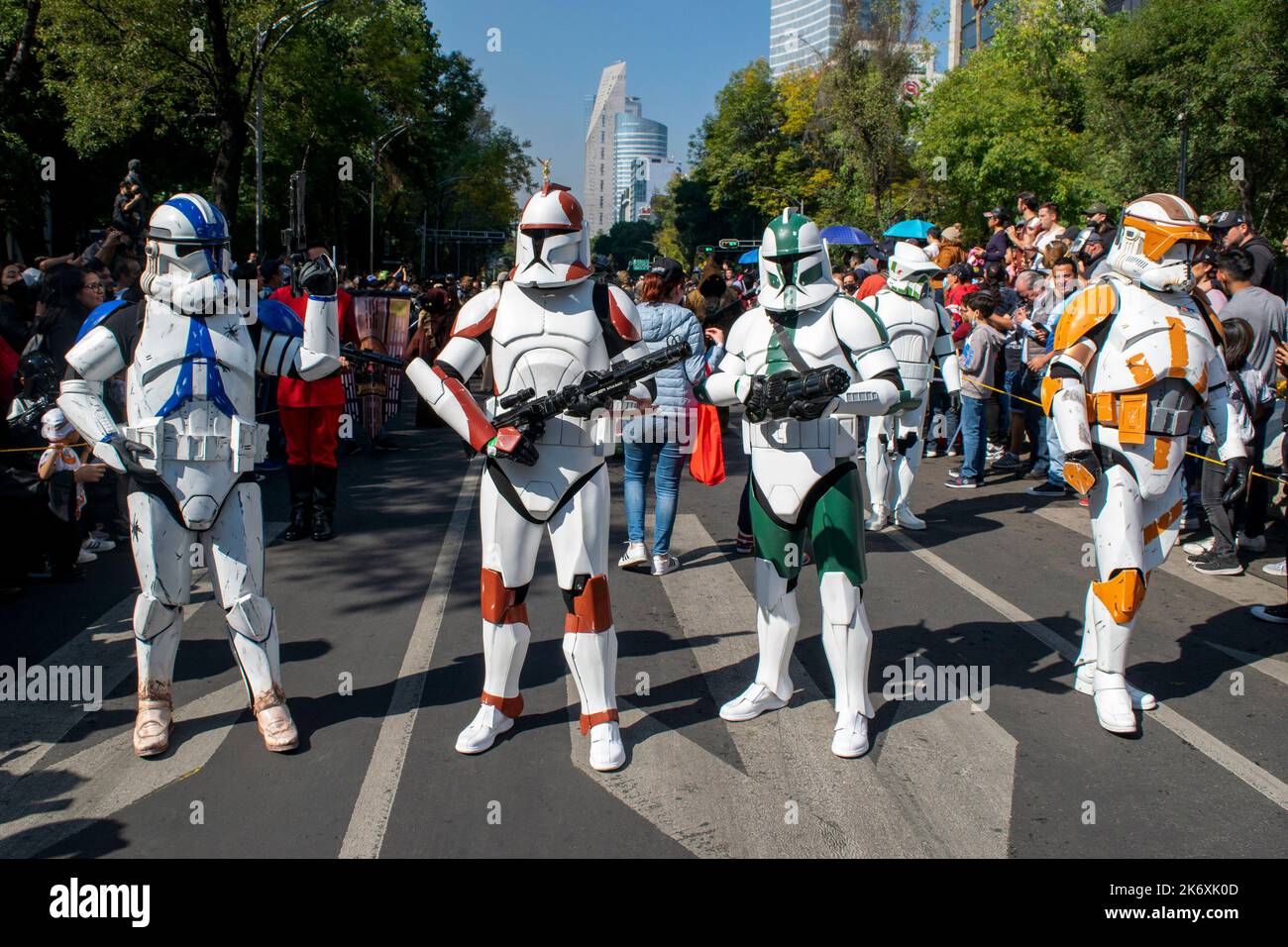 Members of the galactic empire (501st Legion Mexican Garrison), toured ...