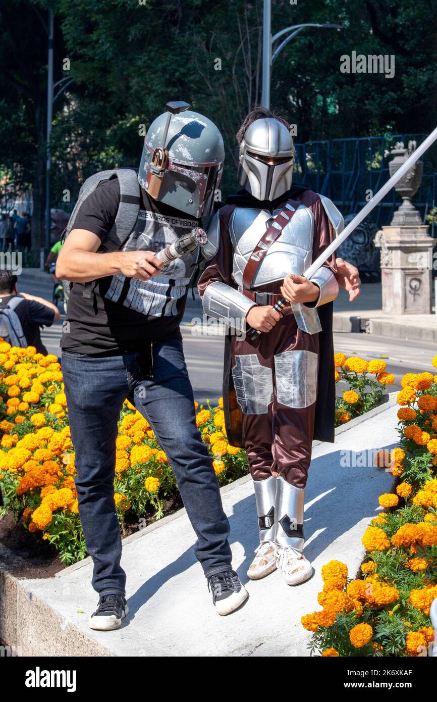 Members of the galactic empire (501st Legion Mexican Garrison), toured ...