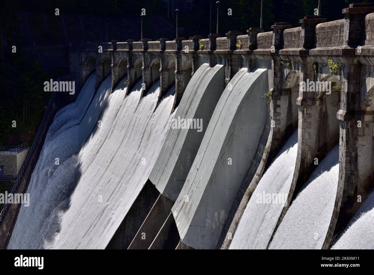The Auronzo dam, whose construction was completed in January 1932 ...