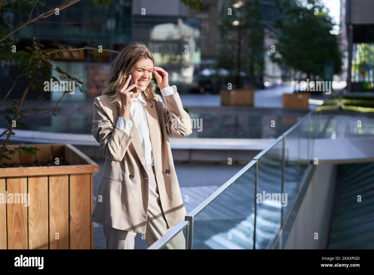 Bad job interview outfit hi-res stock photography and images - Alamy