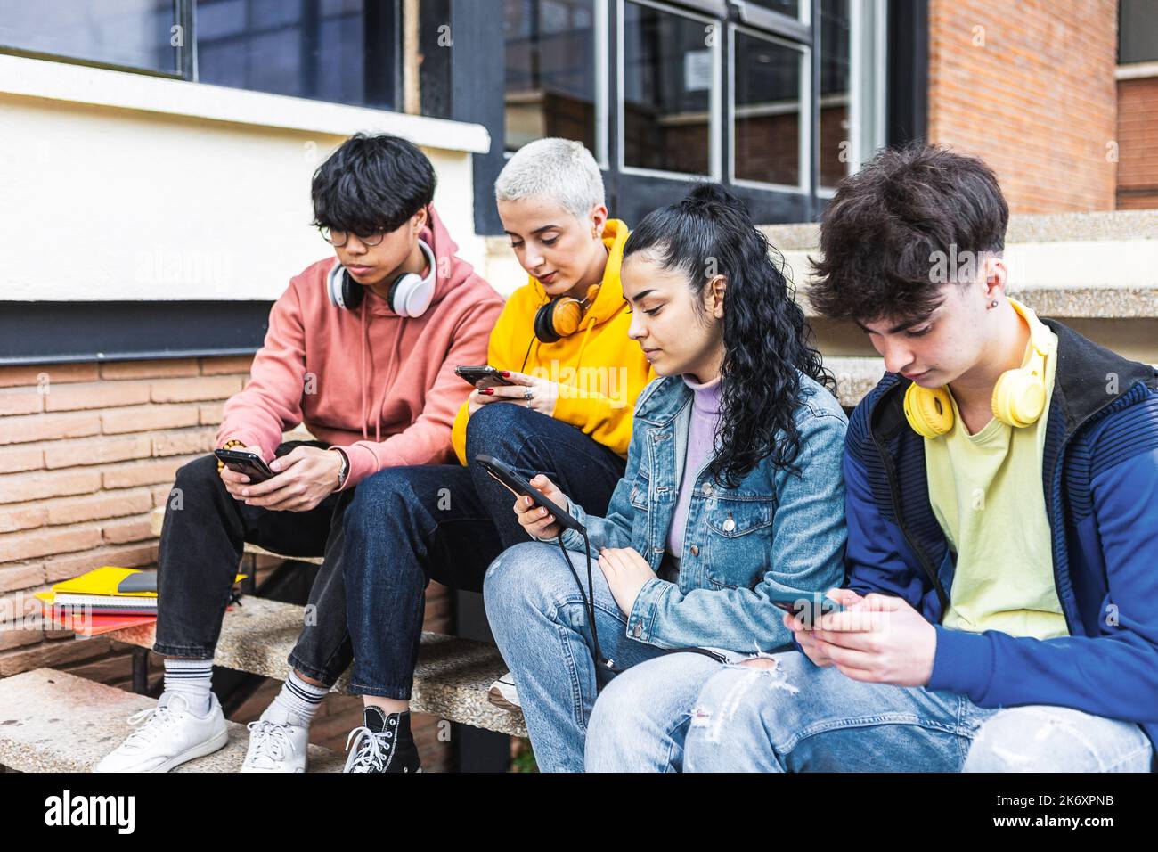 Phone group video university hi-res stock photography and images - Alamy