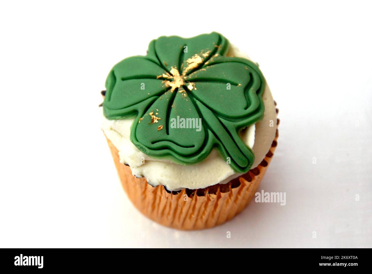 Shamrock emblem hi-res stock photography and images - Alamy