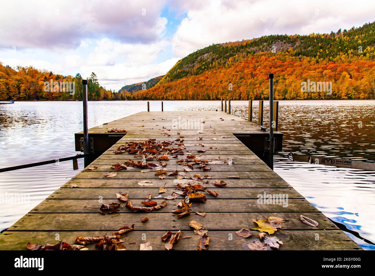 Lac-du-missionaire, Canada: Oct.10 2022: Beautiful view of Lac-du-missionaire with mirror lake ...