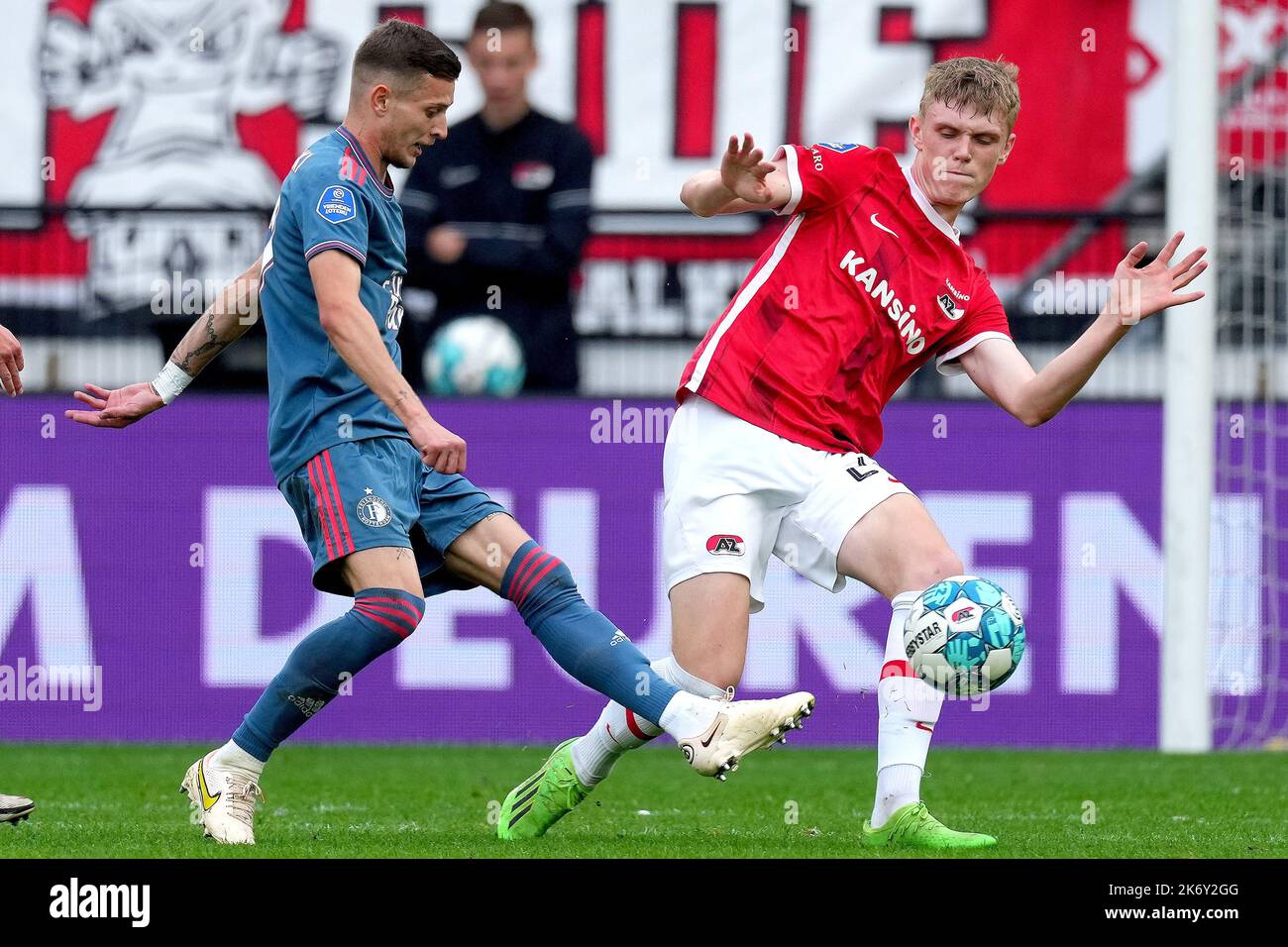 ALKMAAR - (lr) Sebastian Szymanski of Feyenoord, Maxim Dekker of AZ ...