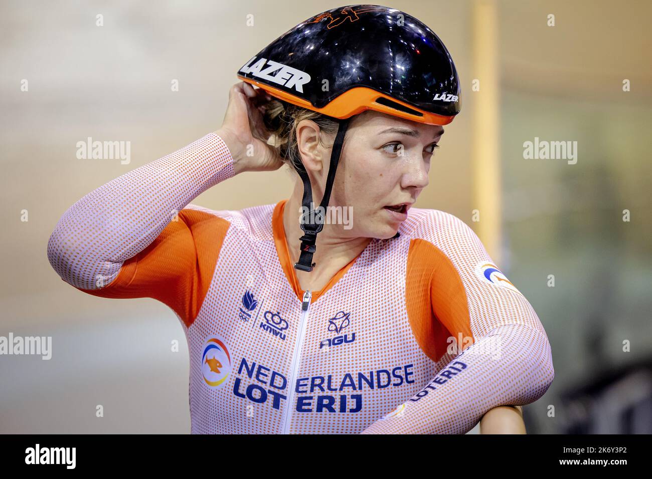SAINT-QUENTIN-EN-YVELINES - Shanne Braspennincx after the keirin final ...