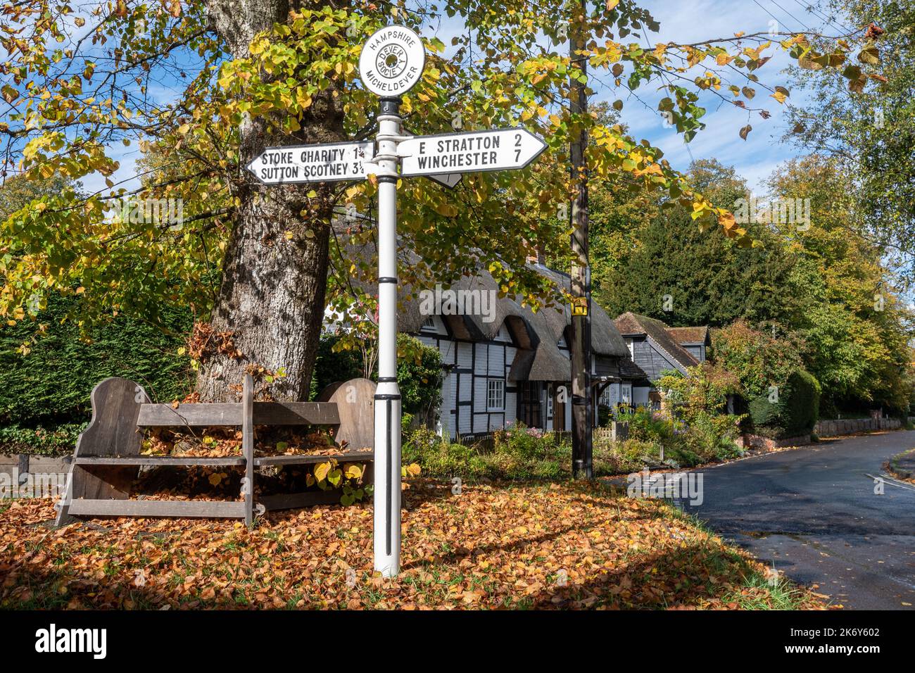 Micheldever village hi-res stock photography and images - Alamy