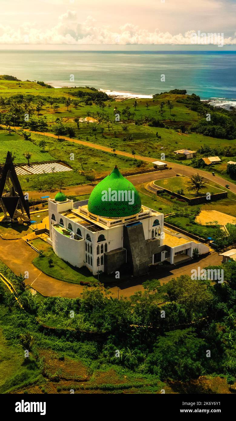 Sea of java hi-res stock photography and images - Alamy