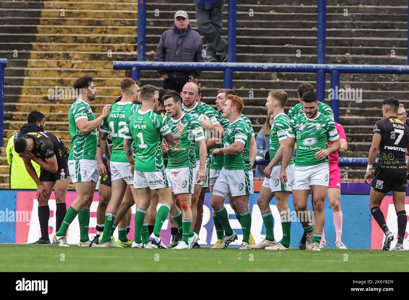 Leeds, UK. 16th Oct, 2022. George King of Ireland celebrates his try ...