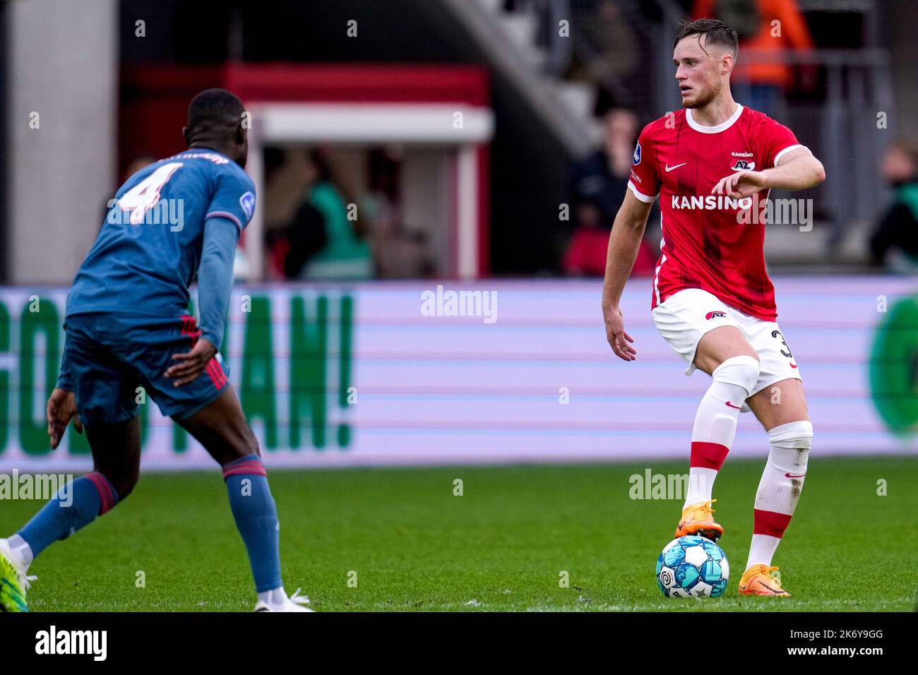ALKMAAR, NETHERLANDS - OCTOBER 16: Sam Beukema of AZ Alkmaar during the ...