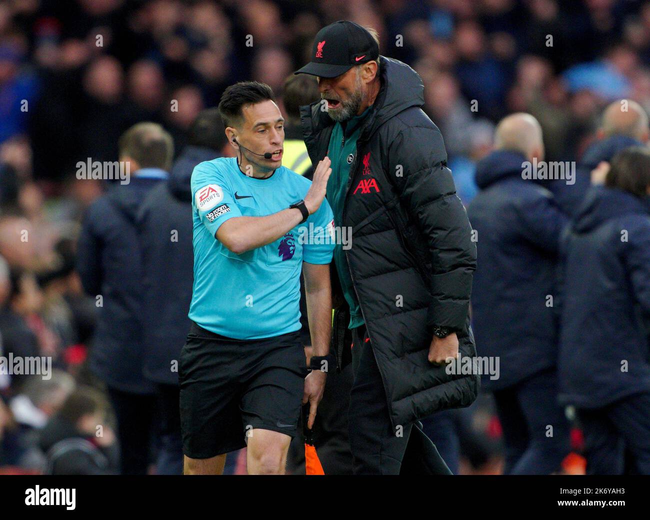 Liverpool manager Jurgen Klopp speaks with the official during the ...