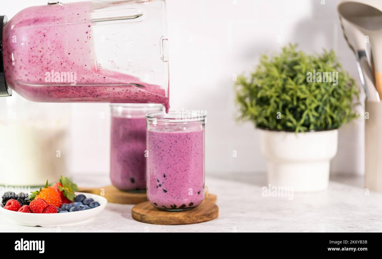 Mixed Berry Boba Smoothie Stock Photo - Alamy
