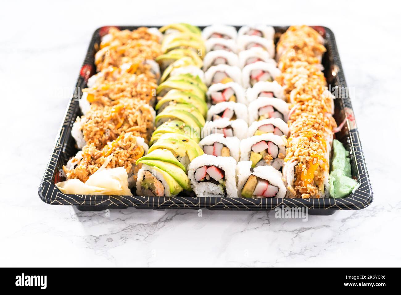 Pre packaged sushi hi-res stock photography and images - Alamy