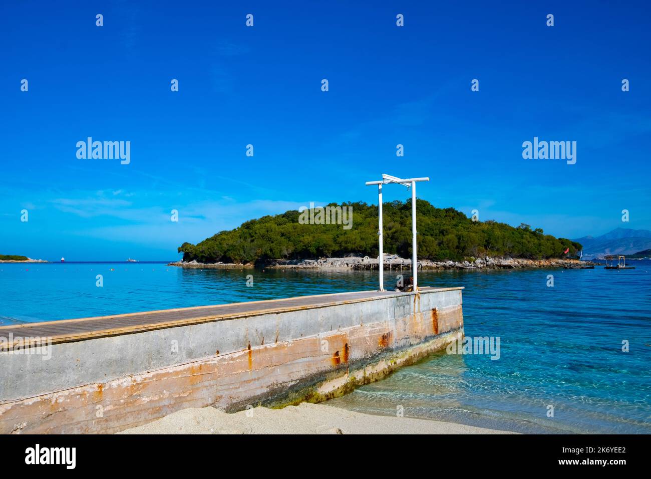 White sand beaches and blue water in Ksamil in Albania Stock Photo - Alamy
