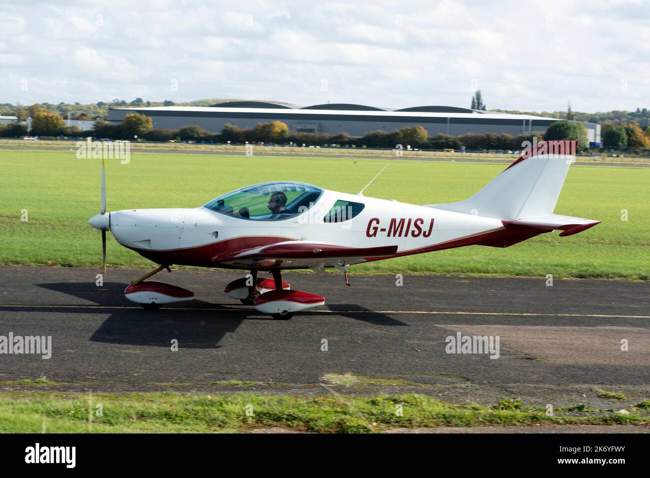 Czech Sport Cruiser at Wellesbourne Airfield, Warwickshire, UK (G-MISJ ...